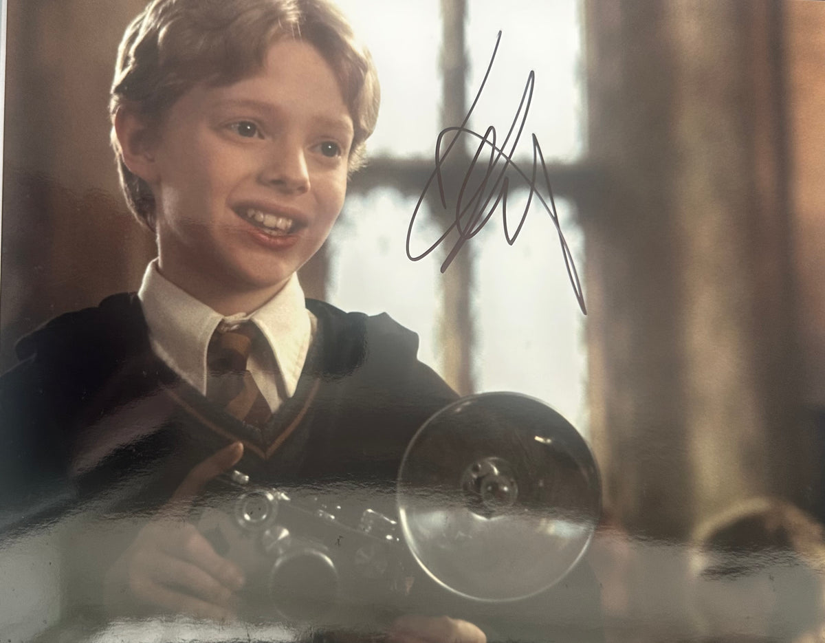 Hugh Mitchell – Screenstar Autographs